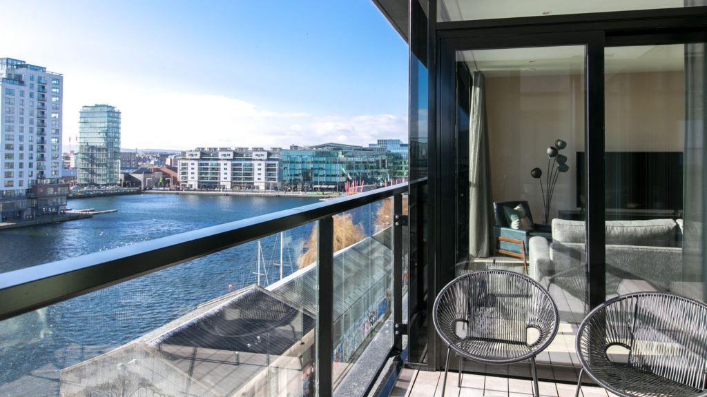 Capital Dock – Diamond Glass